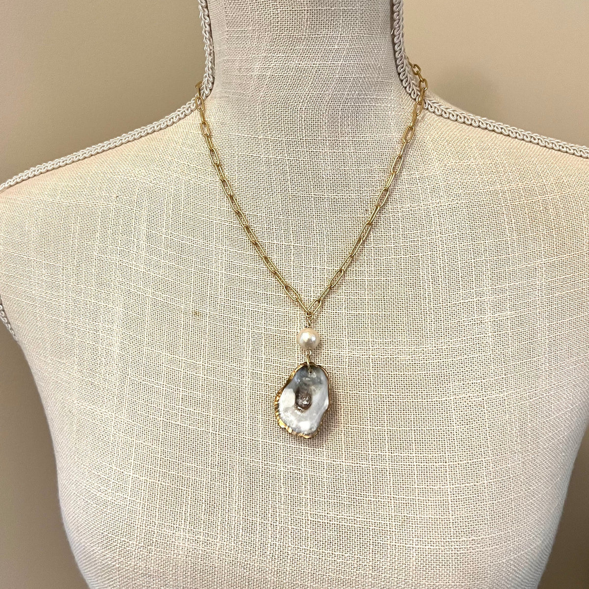 The Pearl & Oyster Chain Necklace – Iridescent Oyster Designs